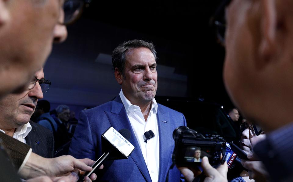 Mark-Reuss | | CorvSport.com