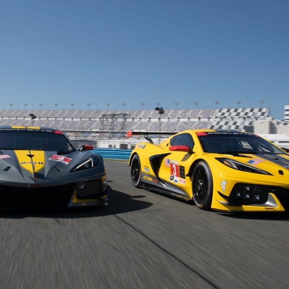 Monster Sound From The Chevrolet Corvette C5-R's V8 Engine