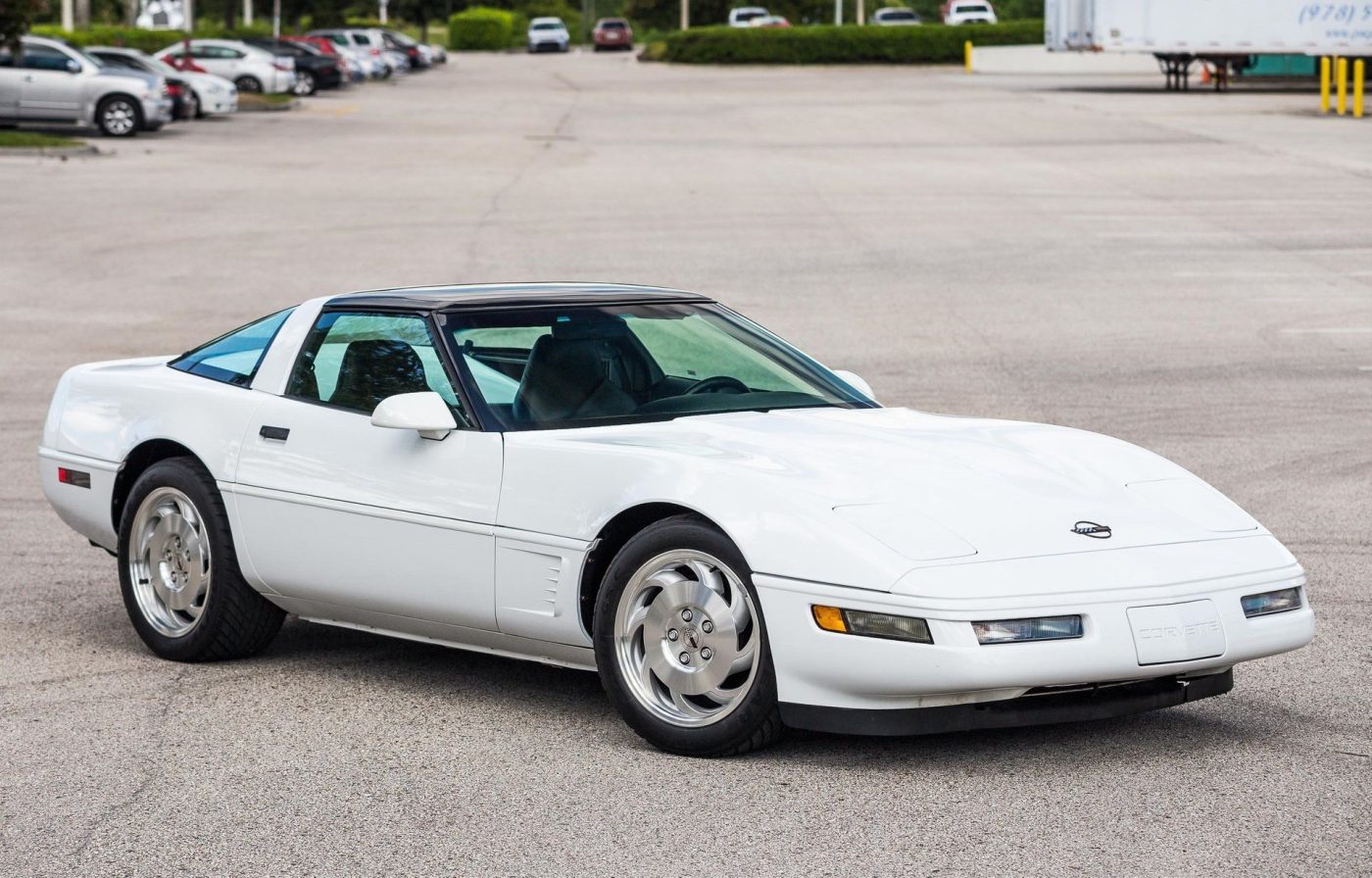 The 10 Best Corvettes for First-Time Collectors