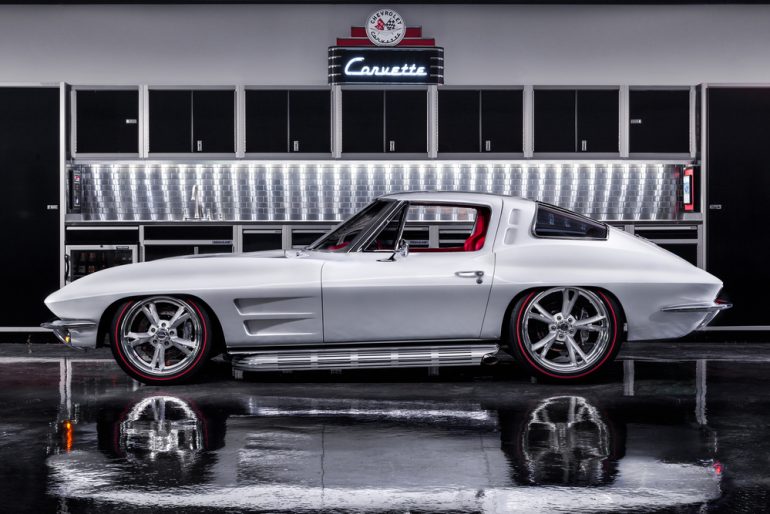 Beautiful 1963 Corvette Split-Window Restomod!