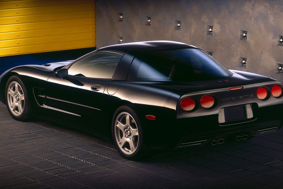 C5 Corvette - "A New Vision of Greatness"