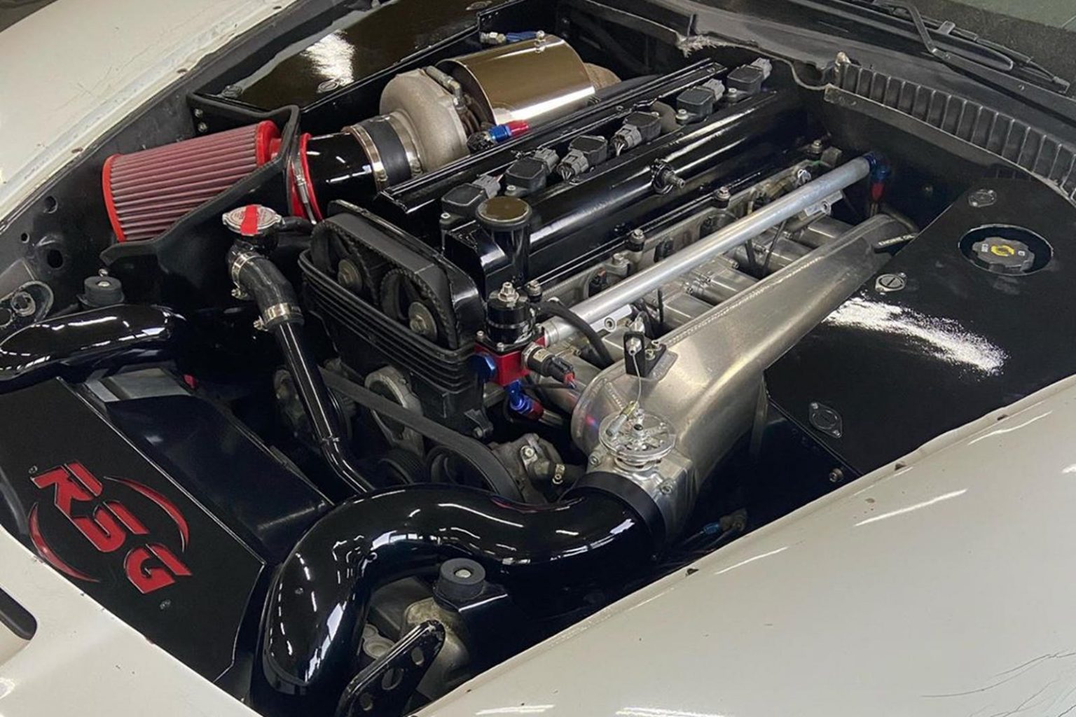 A United Arab Emirates Shop Does A C6 Z06 2JZ Swap | Corvsport.com