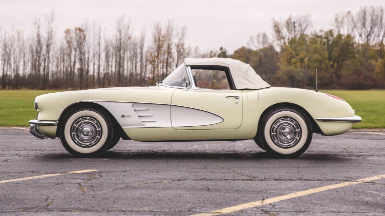 Classic Cream 1959 Chevrolet Corvette