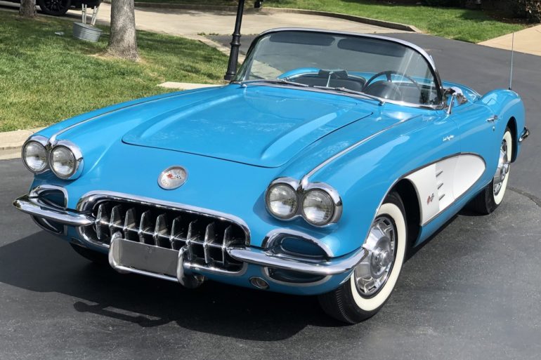 Crown Sapphire 1959 Chevrolet Corvette