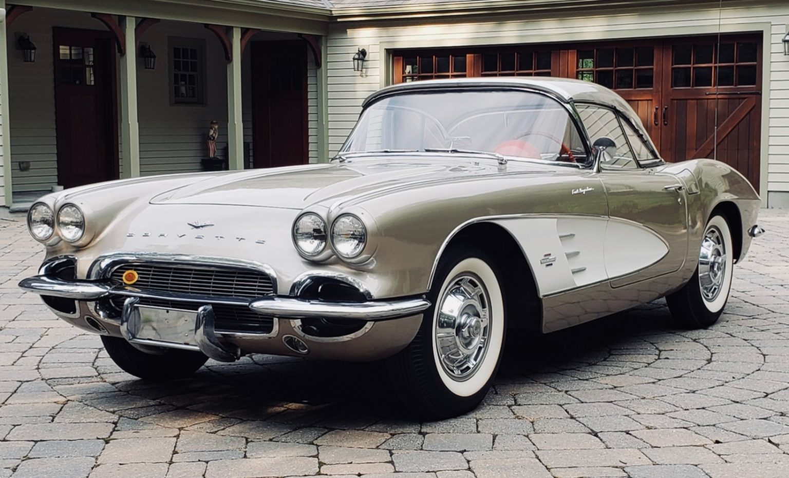 Fawn Beige 1961 Chevrolet Corvette