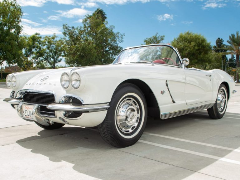 Ermine White 1962 Chevrolet Corvette