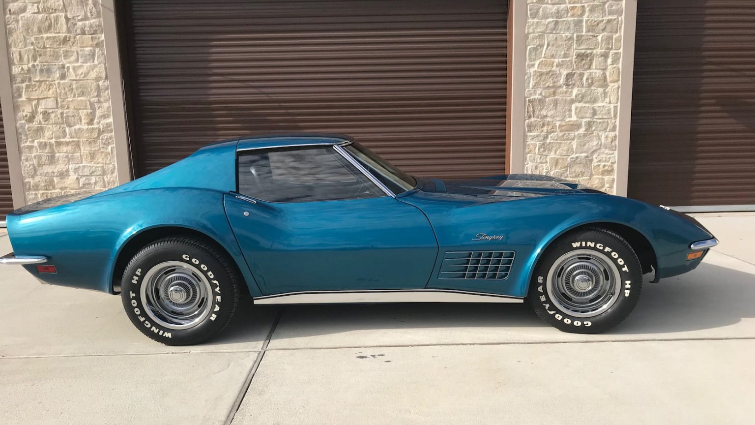 Bryar Blue 1972 Chevrolet Corvette