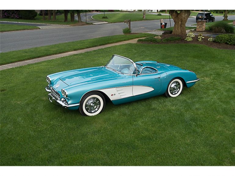 Crown Sapphire 1959 Chevrolet Corvette