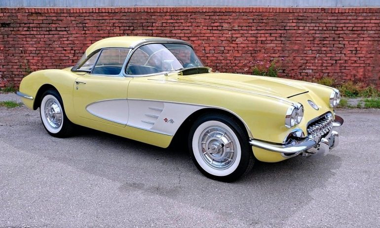Inca Gold 1958 Chevrolet Corvette