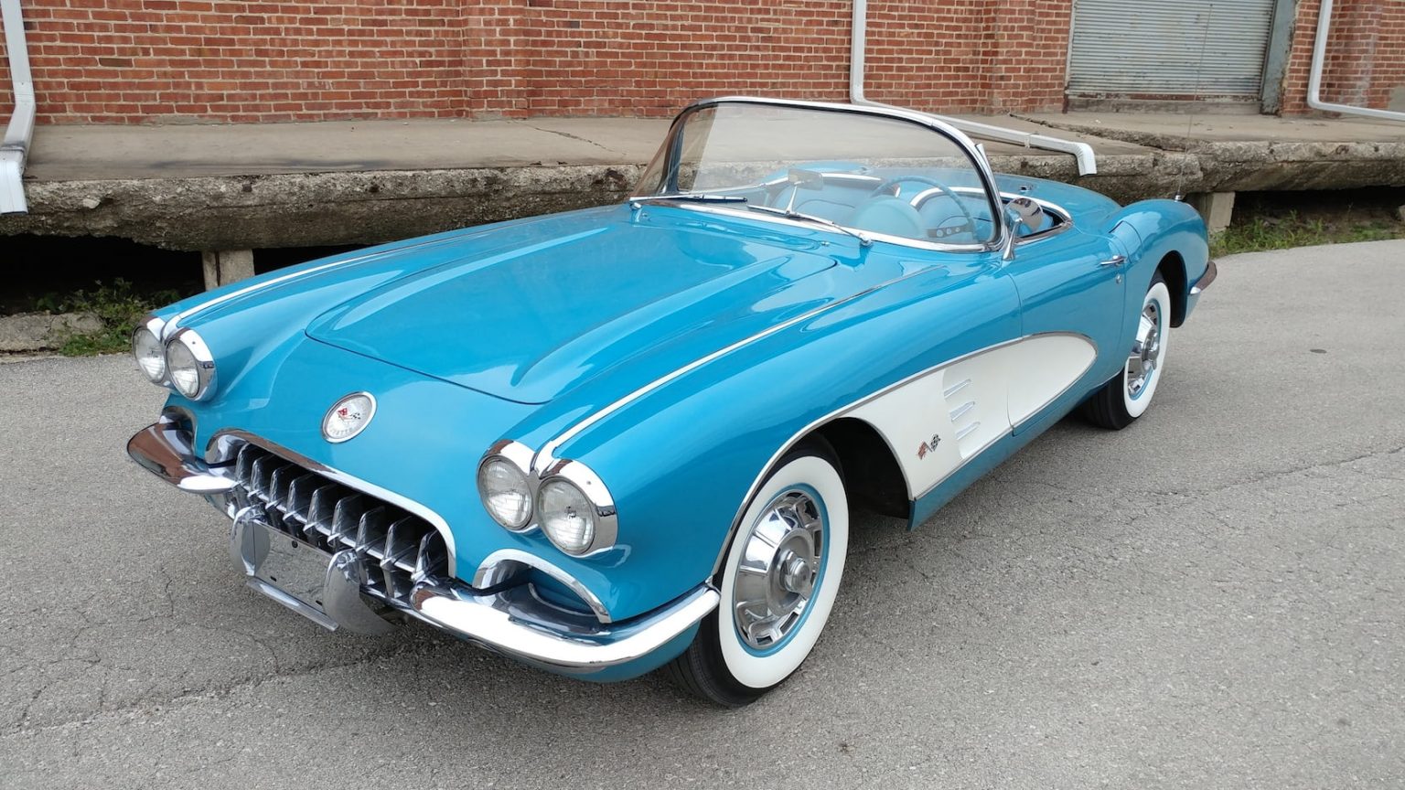 Tasco Turquoise 1960 Chevrolet Corvette