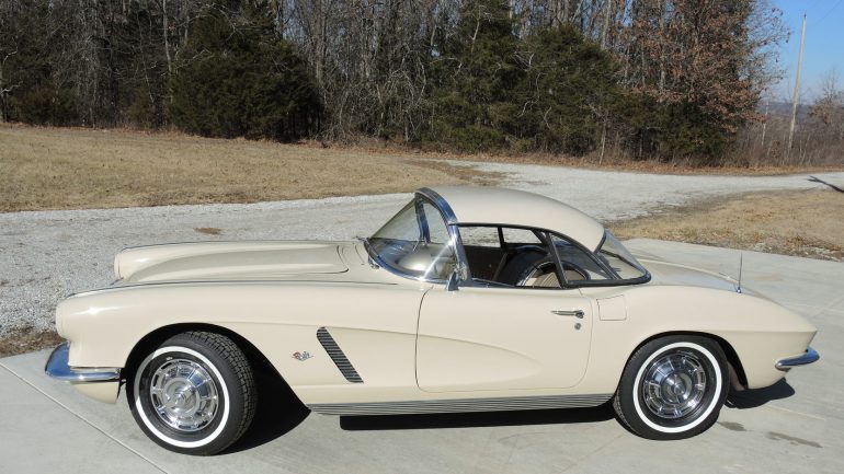 Almond Beige 1962 Chevrolet Corvette