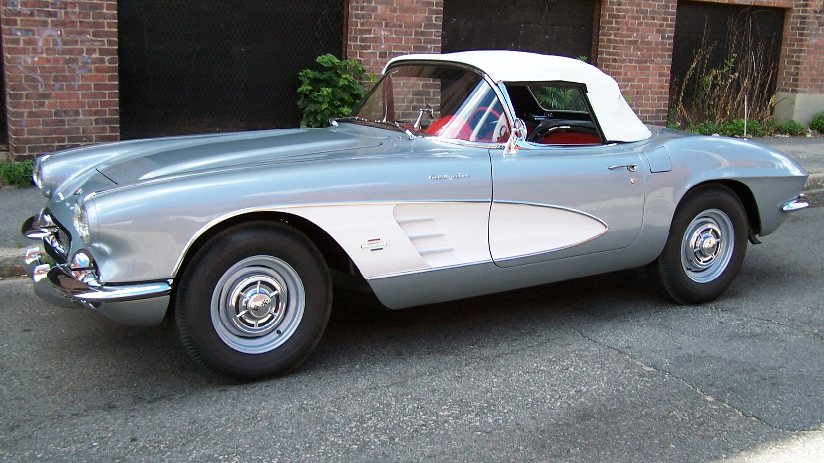 Sateen Silver 1961 Chevrolet Corvette