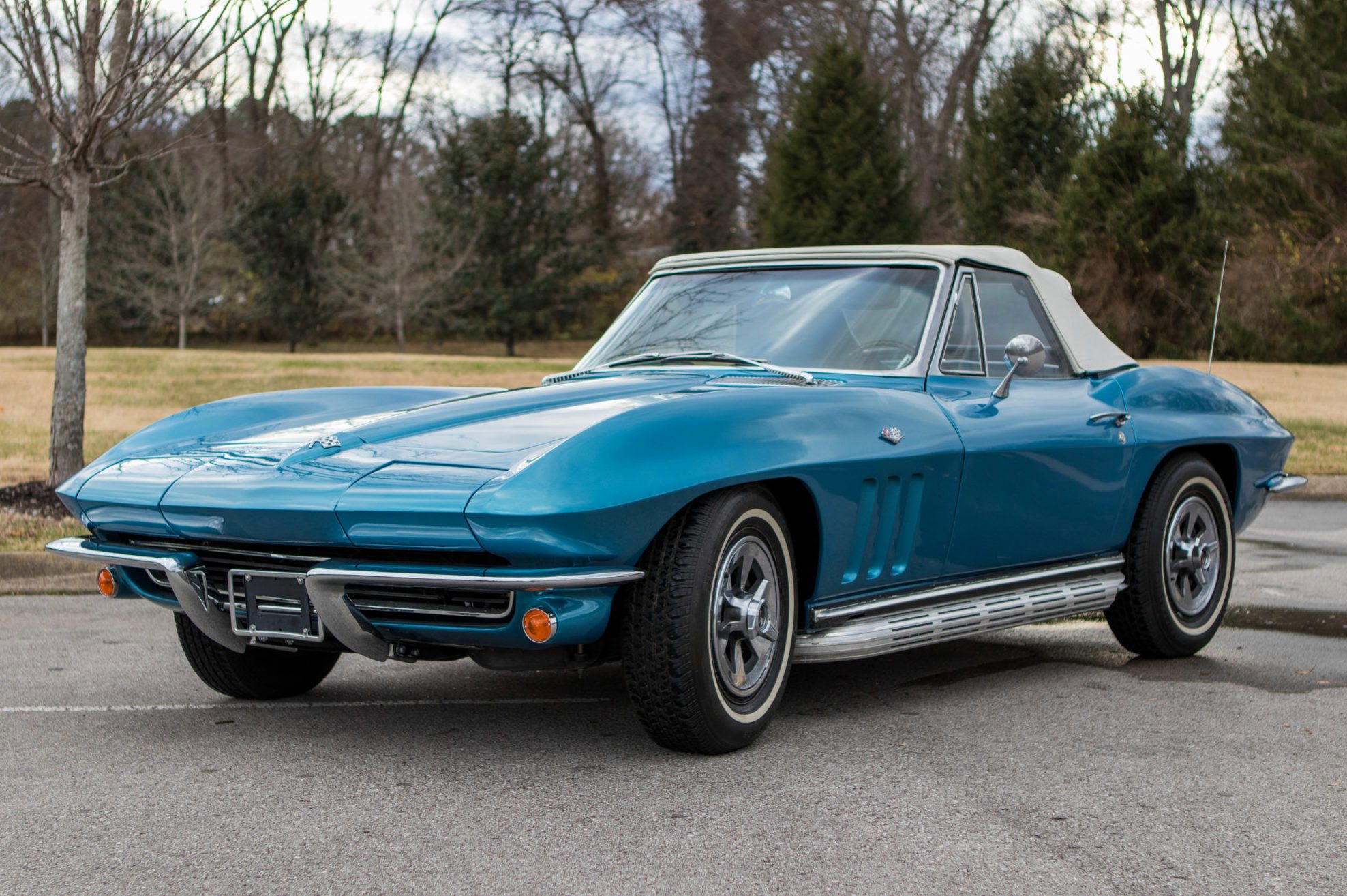 Nassau Blue 1986 Chevrolet Corvette