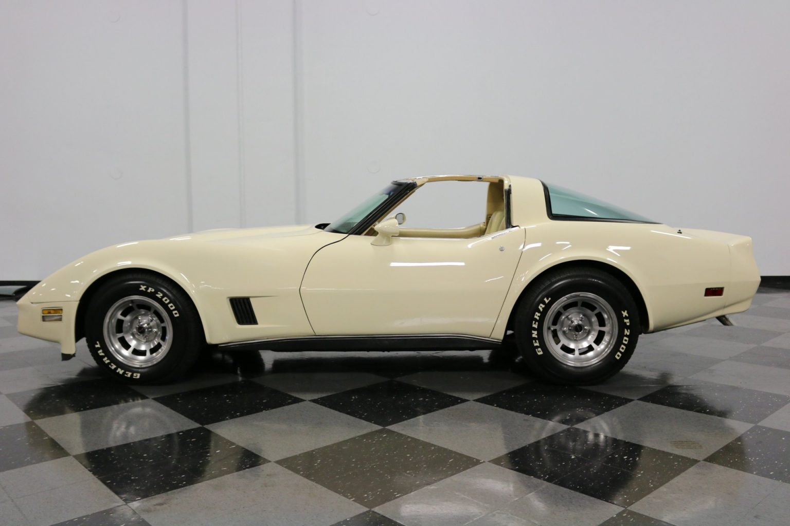Frost Beige 1980 Chevrolet Corvette