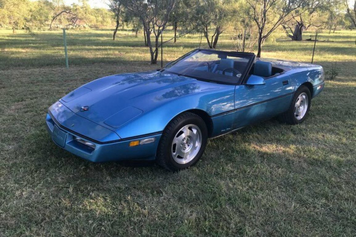 1989 Chevrolet Corvette Guide: Specs, Photos, Colors, Options, & More