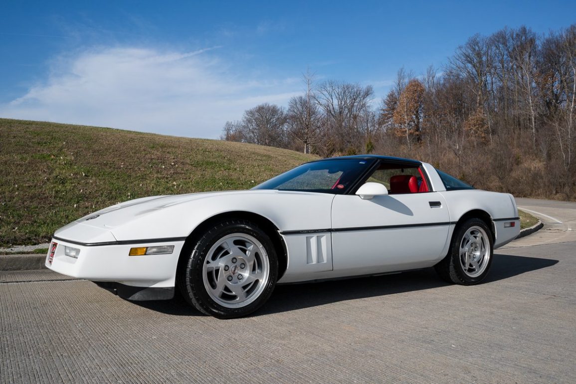 1990 Chevrolet Corvette Guide: Specs, Photos, Colors, Options, & More