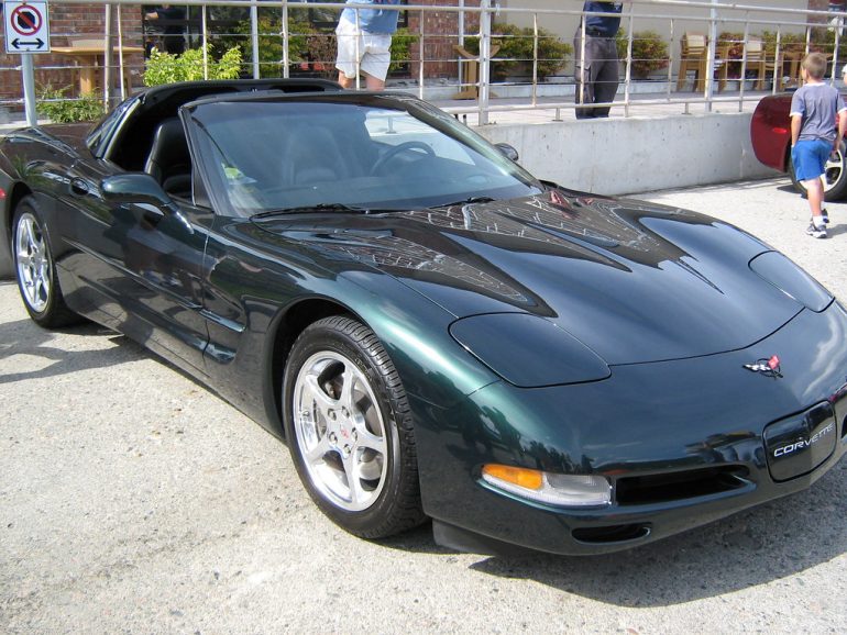 Dark Bowling Green 2000 Chevrolet Corvette