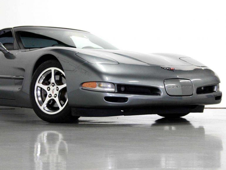 Machine Silver 2005 Chevrolet Corvette
