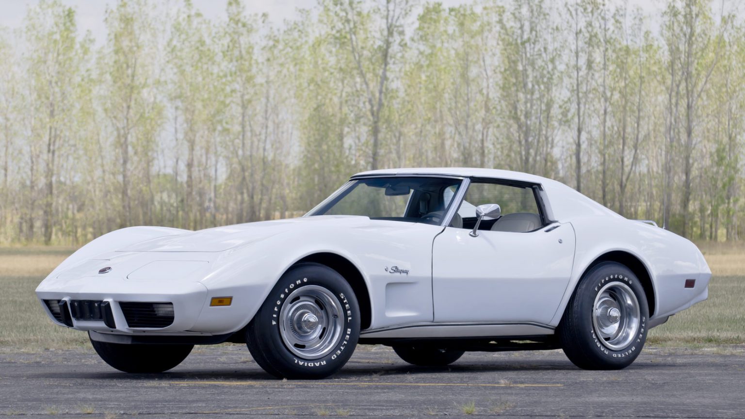 Classic White 1973 Chevrolet Corvette