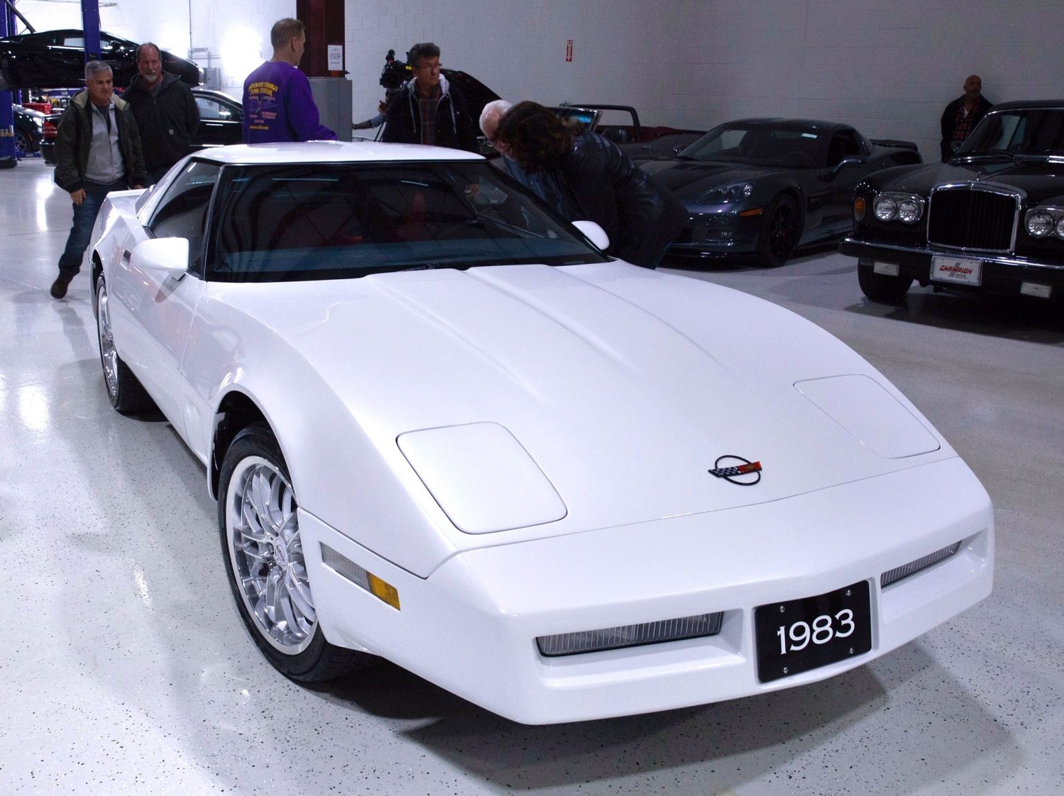Classic White 1983 Chevrolet Corvette