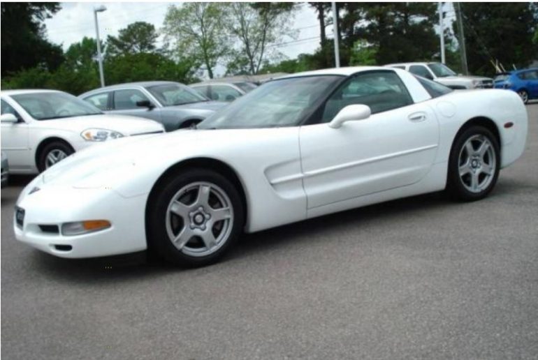 Arctic White 1997 Chevrolet Corvette