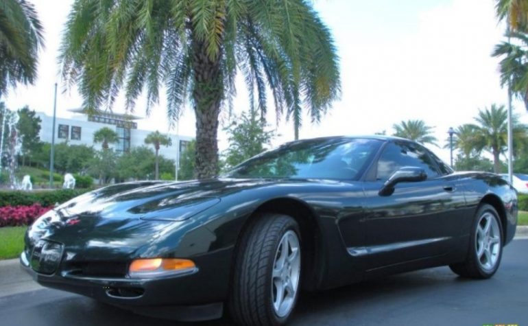 Dark Bowling Green 2000 Chevrolet Corvette