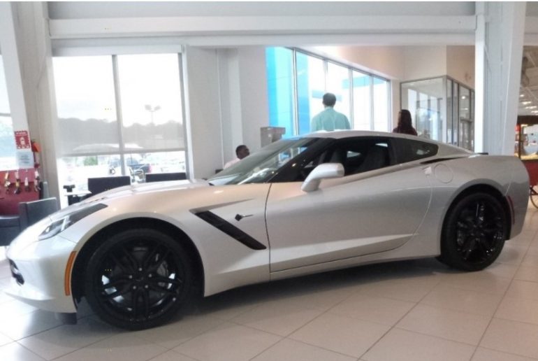 Blade Silver 2018 Chevrolet Corvette