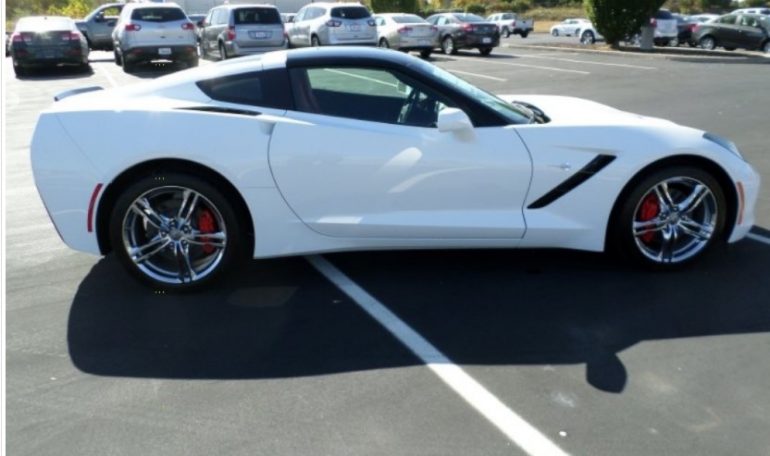 Arctic White 2016 Chevrolet Corvette