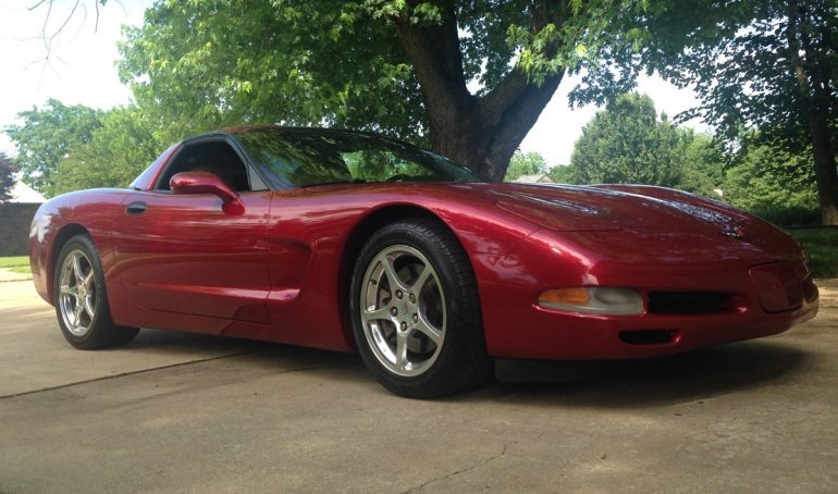 Magnetic Red 2000 Chevrolet Corvette