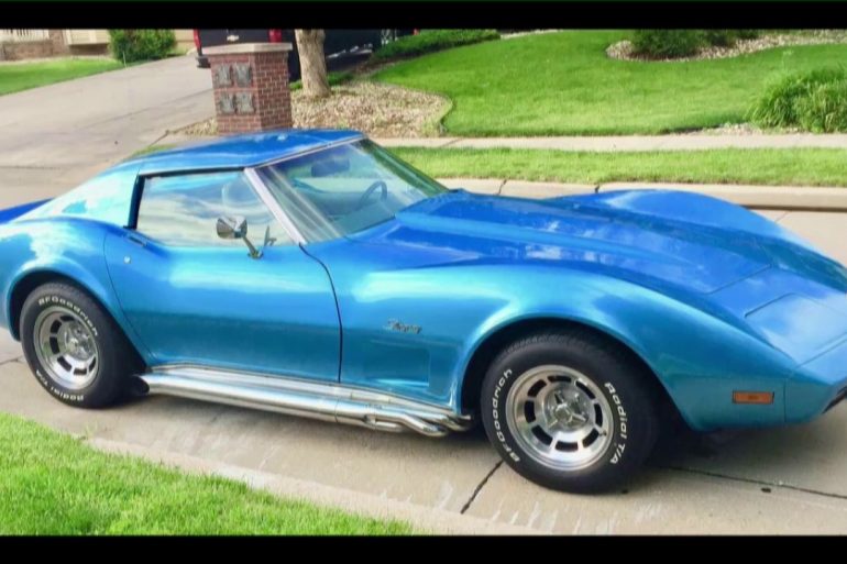 1976 Corvette Colors Archives - CorvSport.com