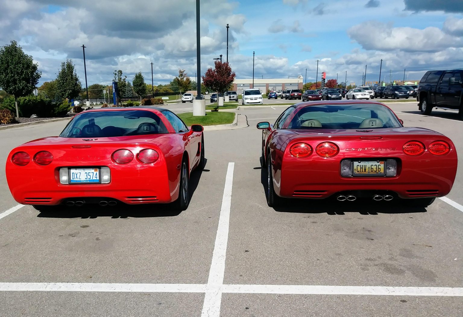 Light Carmine Red 1998 Chevrolet Corvette