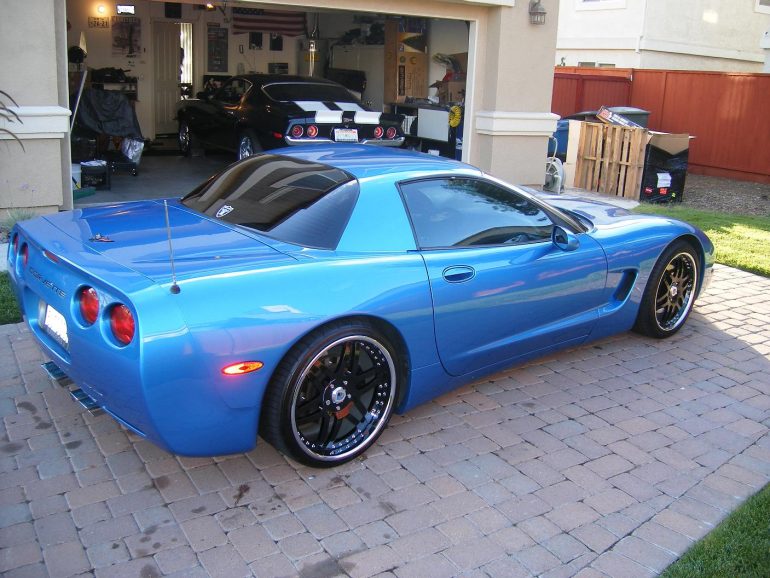 Nassau Blue 2000 Chevrolet Corvette
