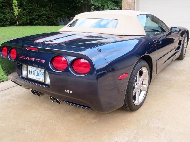Navy Blue 2001 Chevrolet Corvette
