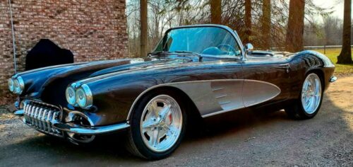 1961 Corvette Restomod Sells for $352k at Mecum