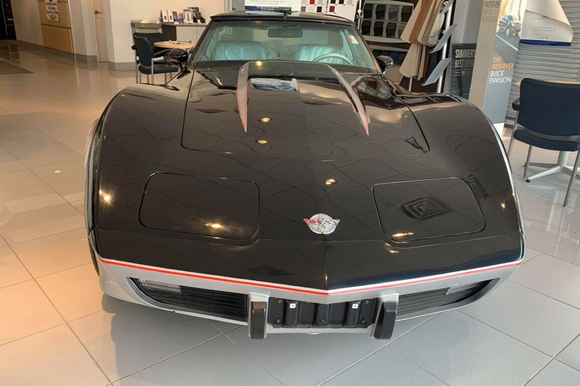 1988 Chevrolet Corvette Nassau Blue Archives - CorvSport.com