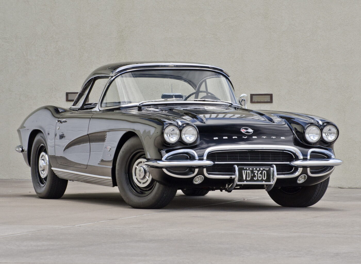 1962 C1 Corvette Guide: Specs, Pics, VIN, Performance, & Options