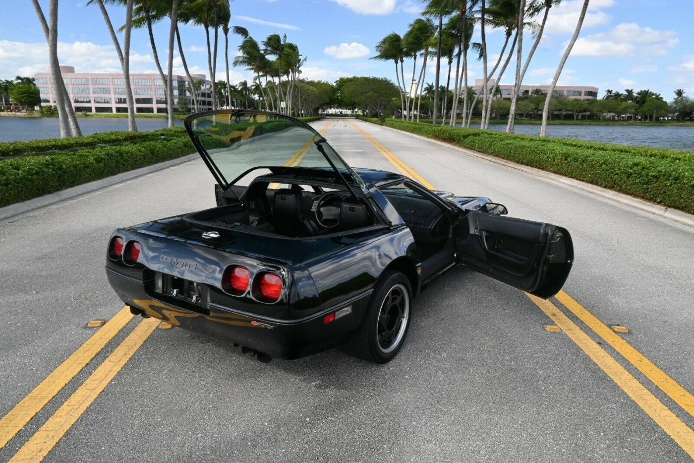 1990 Chevrolet Corvette ZR1 Active Suspension