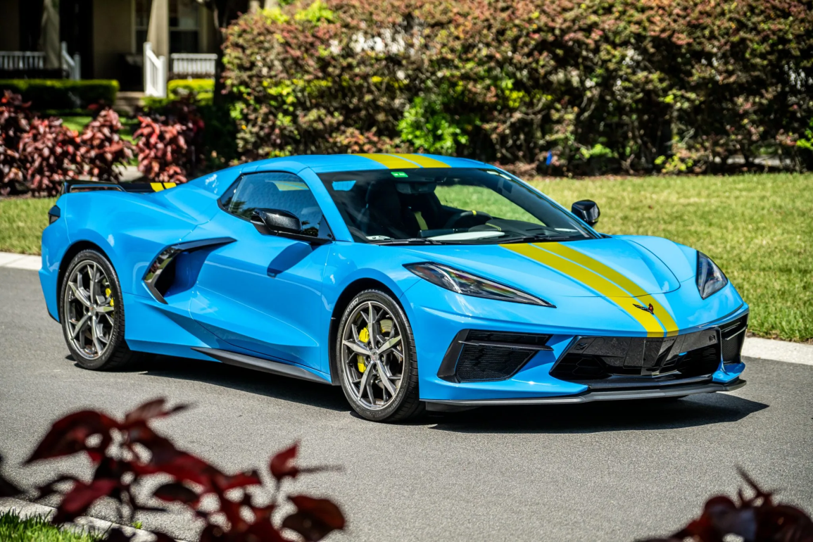 2021 C8 Chevrolet Corvette: Image Gallery & Pictures