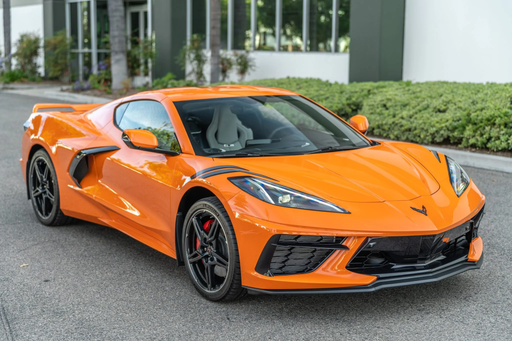 2022 C8 Chevrolet Corvette: Image Gallery & Pictures