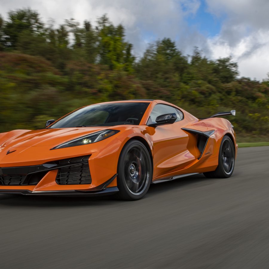 Free Corvette Wallpapers for Your Computer & Smartphone