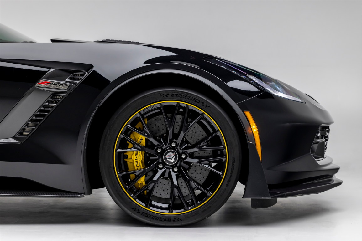 Corvette Of The Day: 2016 Chevrolet Corvette Z06 C7.R Edition With ...