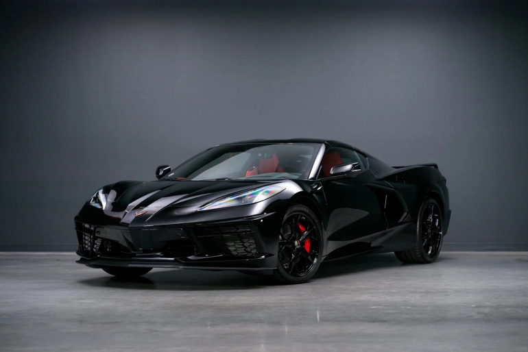 2022 C8 Chevrolet Corvette: Image Gallery & Pictures