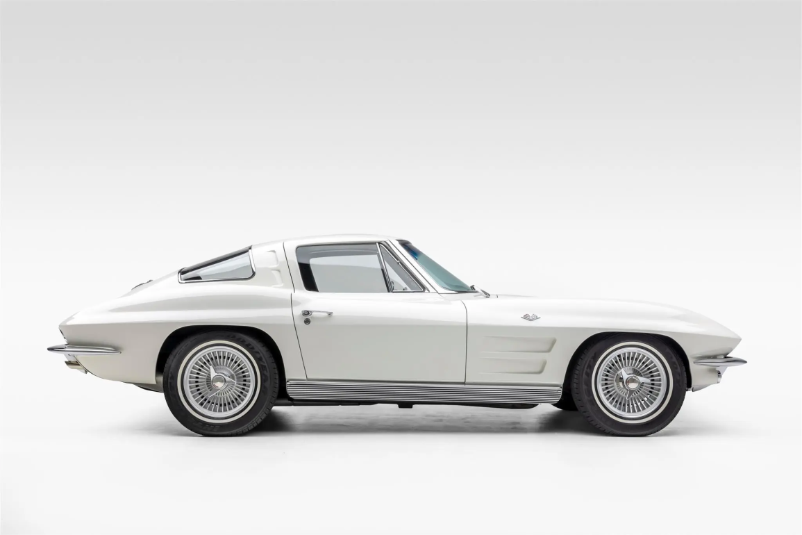 FOR SALE: 1963 Chevrolet Corvette Split-Window Coupe