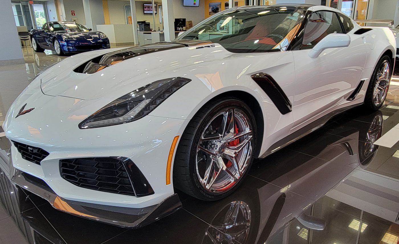FOR SALE: 2019 Corvette ZR1 3ZR Coupe
