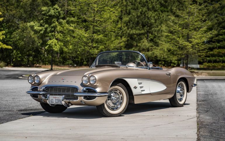 FOR SALE: 1961 Chevrolet Corvette