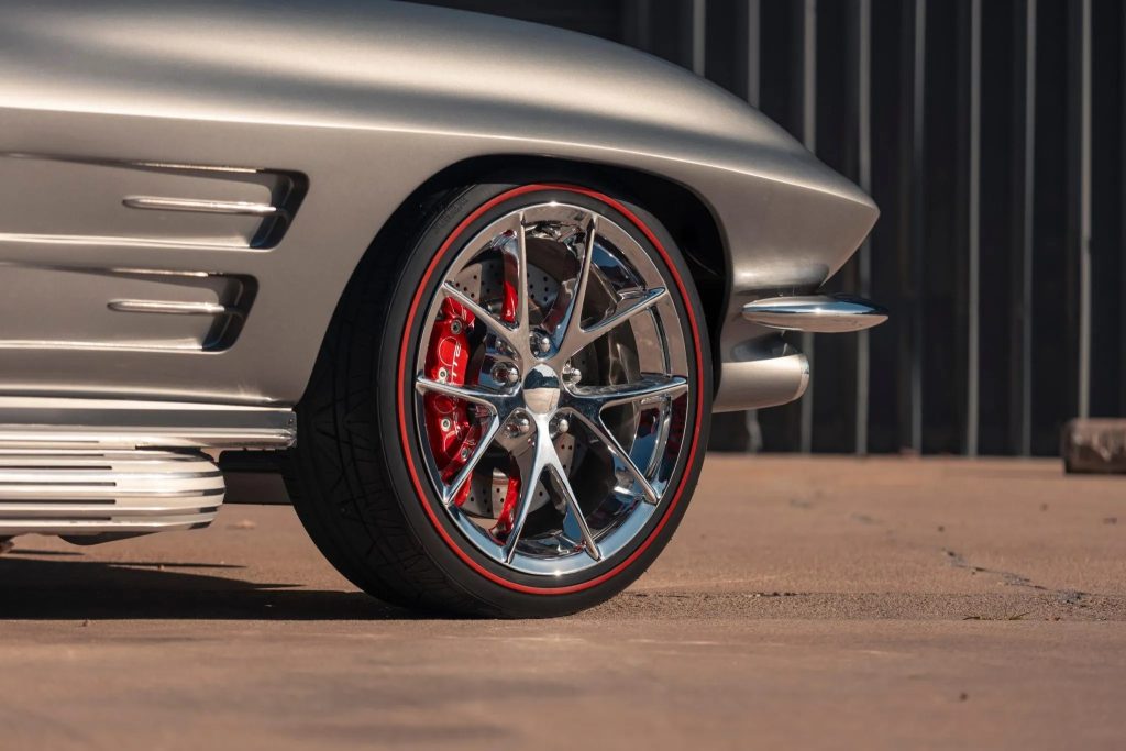 FOR SALE: 1963 Chevrolet Corvette Split-Window Coupe Restomod