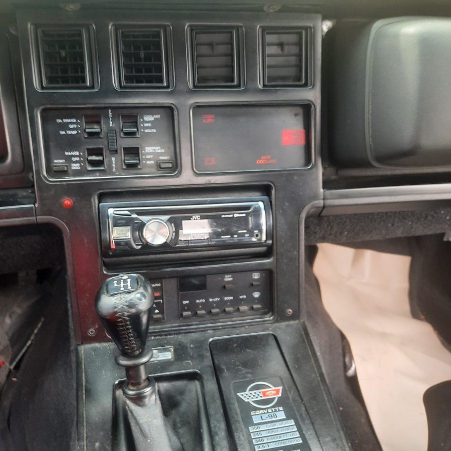 FOR SALE: 1988 Corvette Coupe
