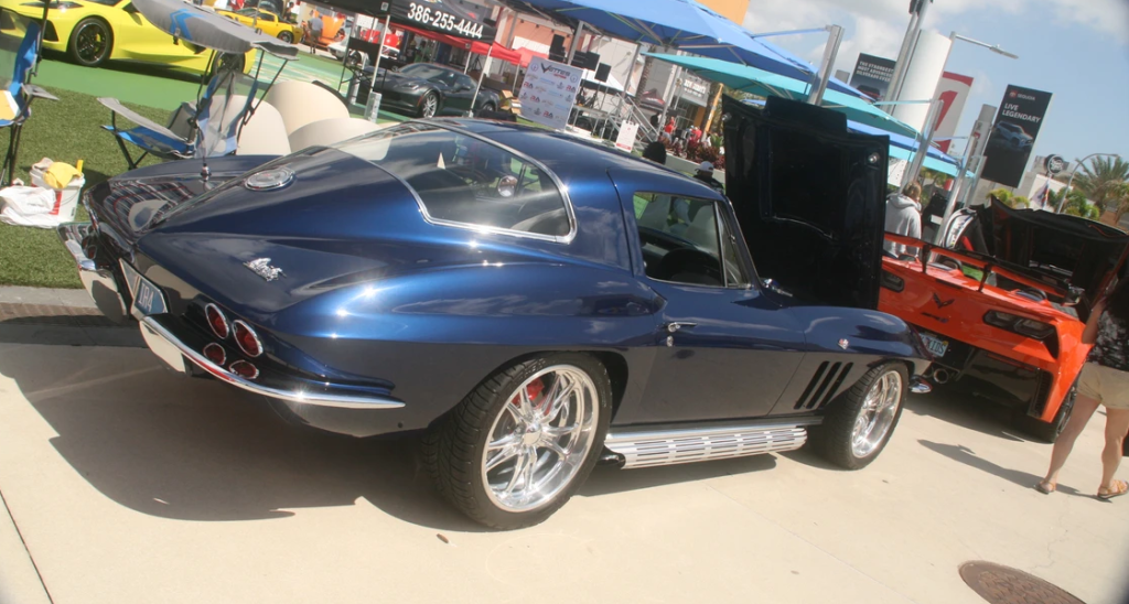 An Eclectic Mix Of Old And New Corvettes From Daytona's Iconic 50th ...