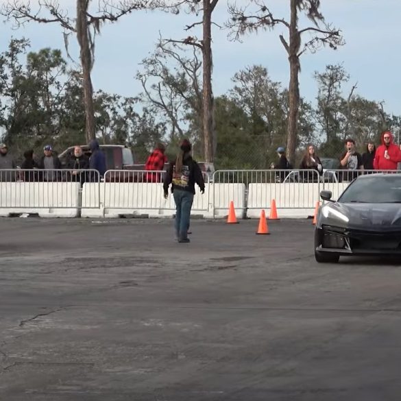 Watch A C8 Corvette Z06 Drag Race The Ford GT