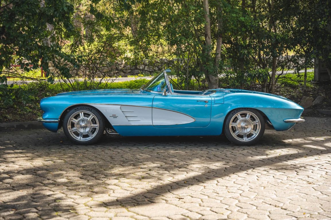 1958-Chevy-Corvette-Restomod-Blue-110-32980 | | CorvSport.com